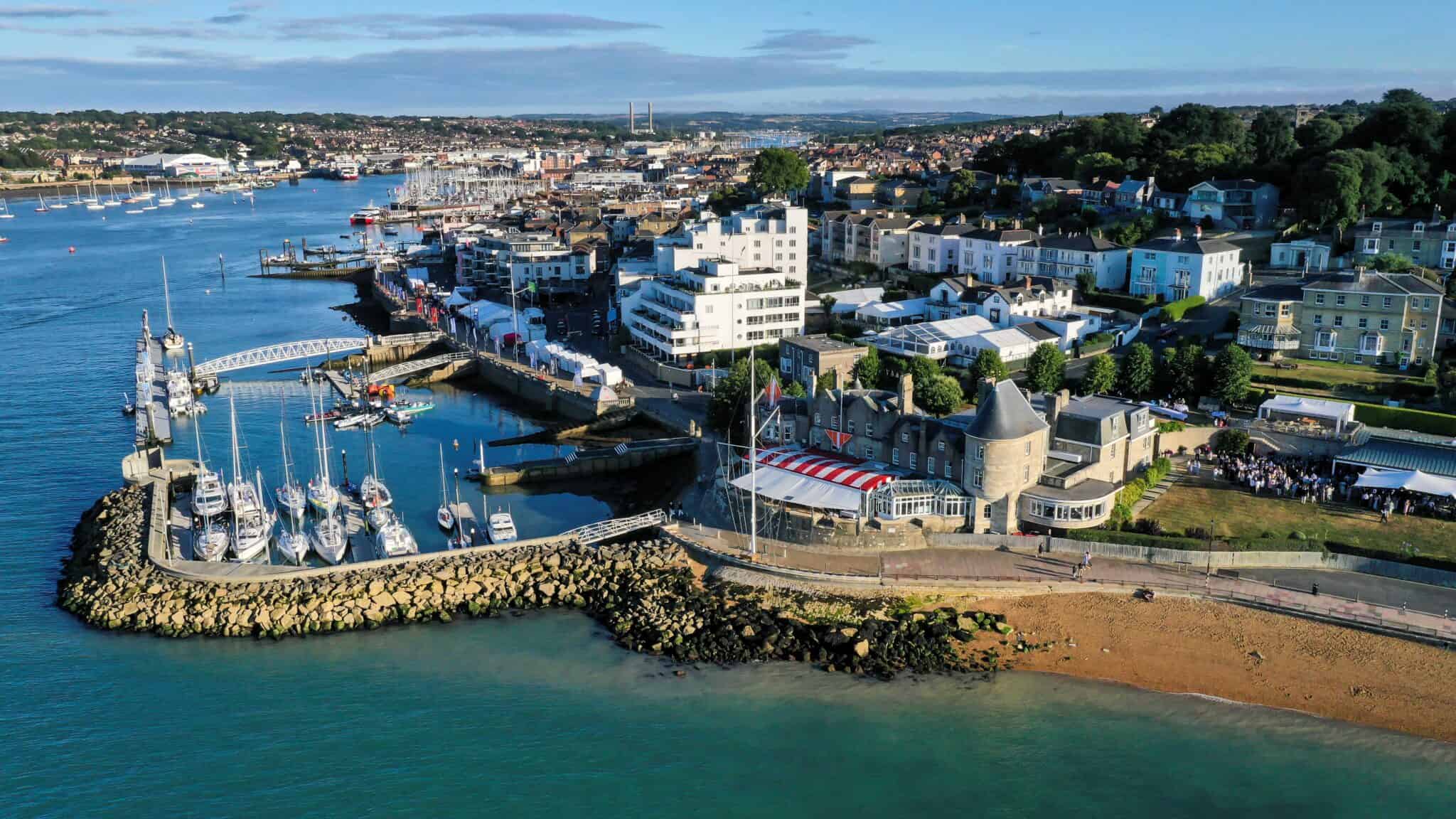 Cowes Harbour Commission | Cowes Harbour Directory
